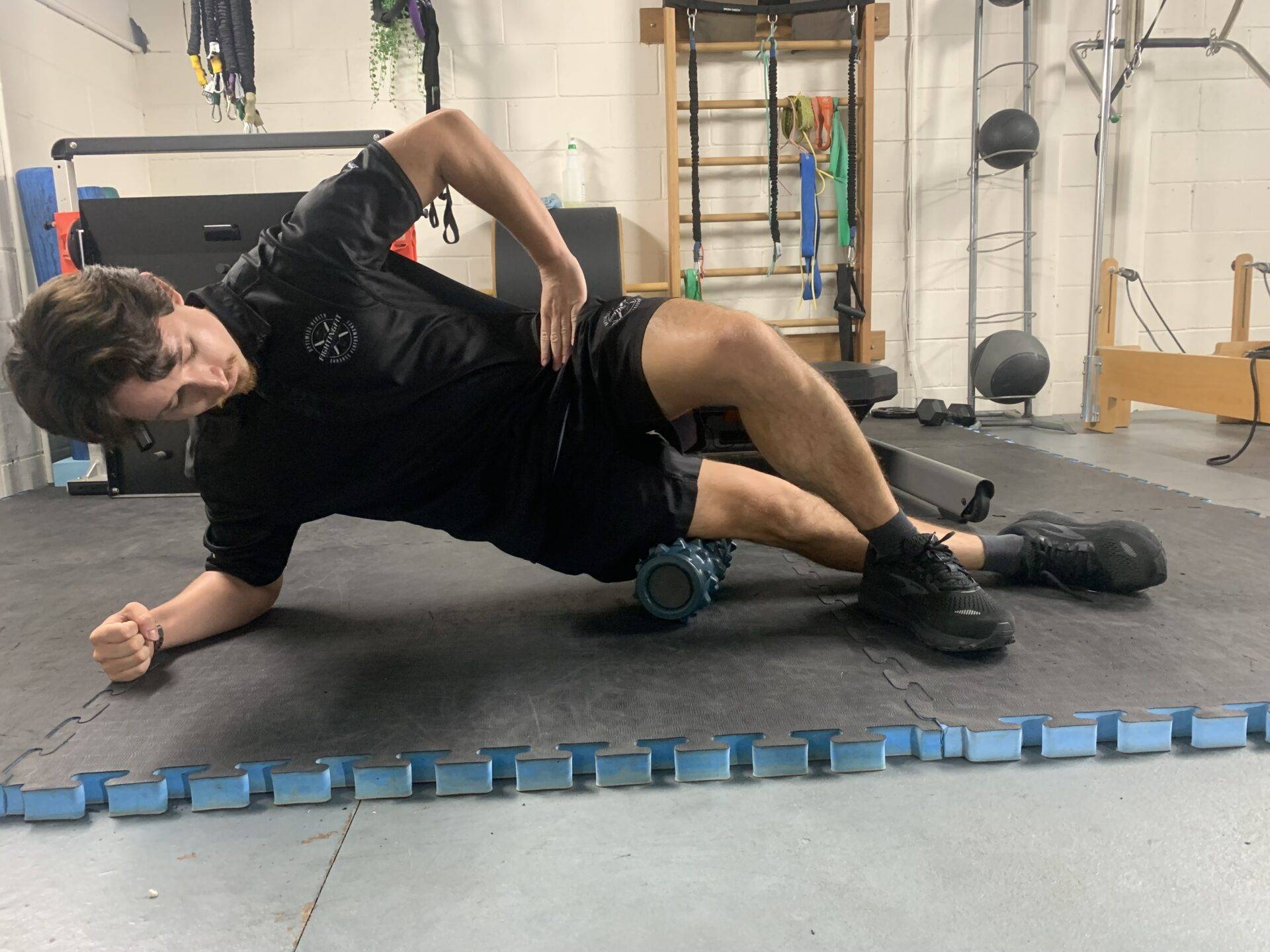 Demystifying the Iliotibial Band: Your Comprehensive Guide to ...